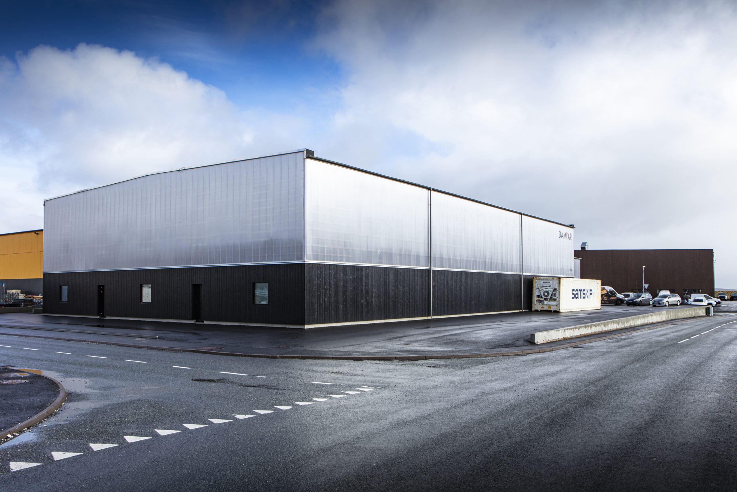 Damfar á Hjalla - J&K Petersen